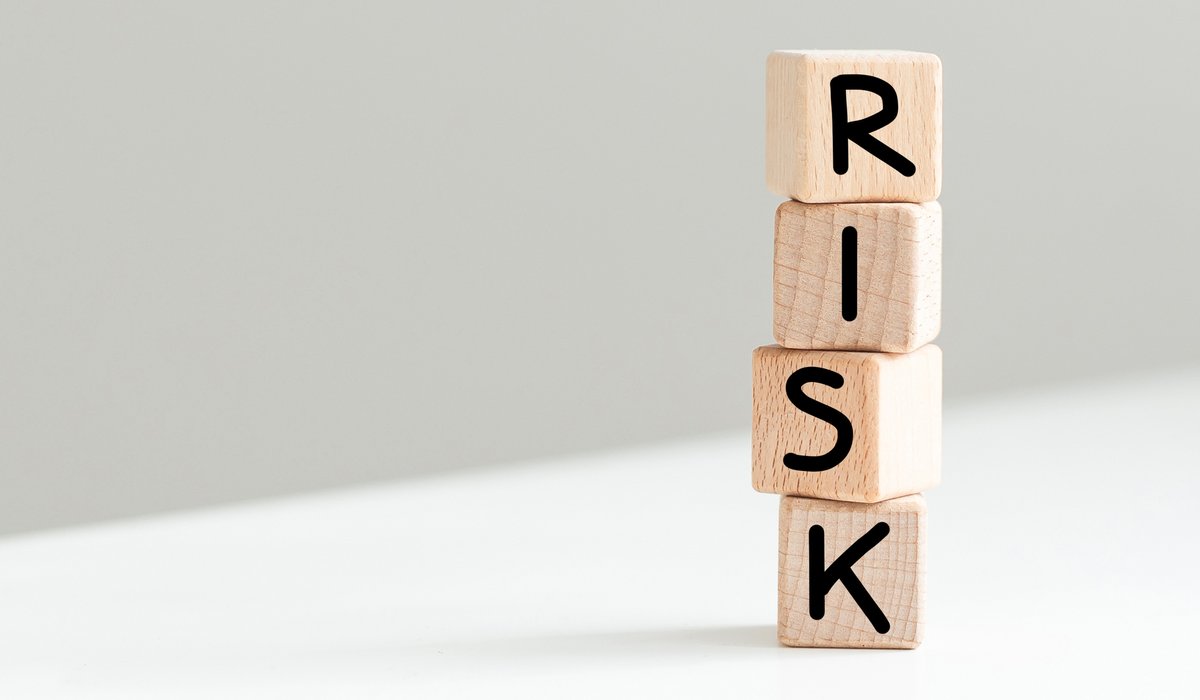Riskbedömning: Så identifierar och hanterar du risker